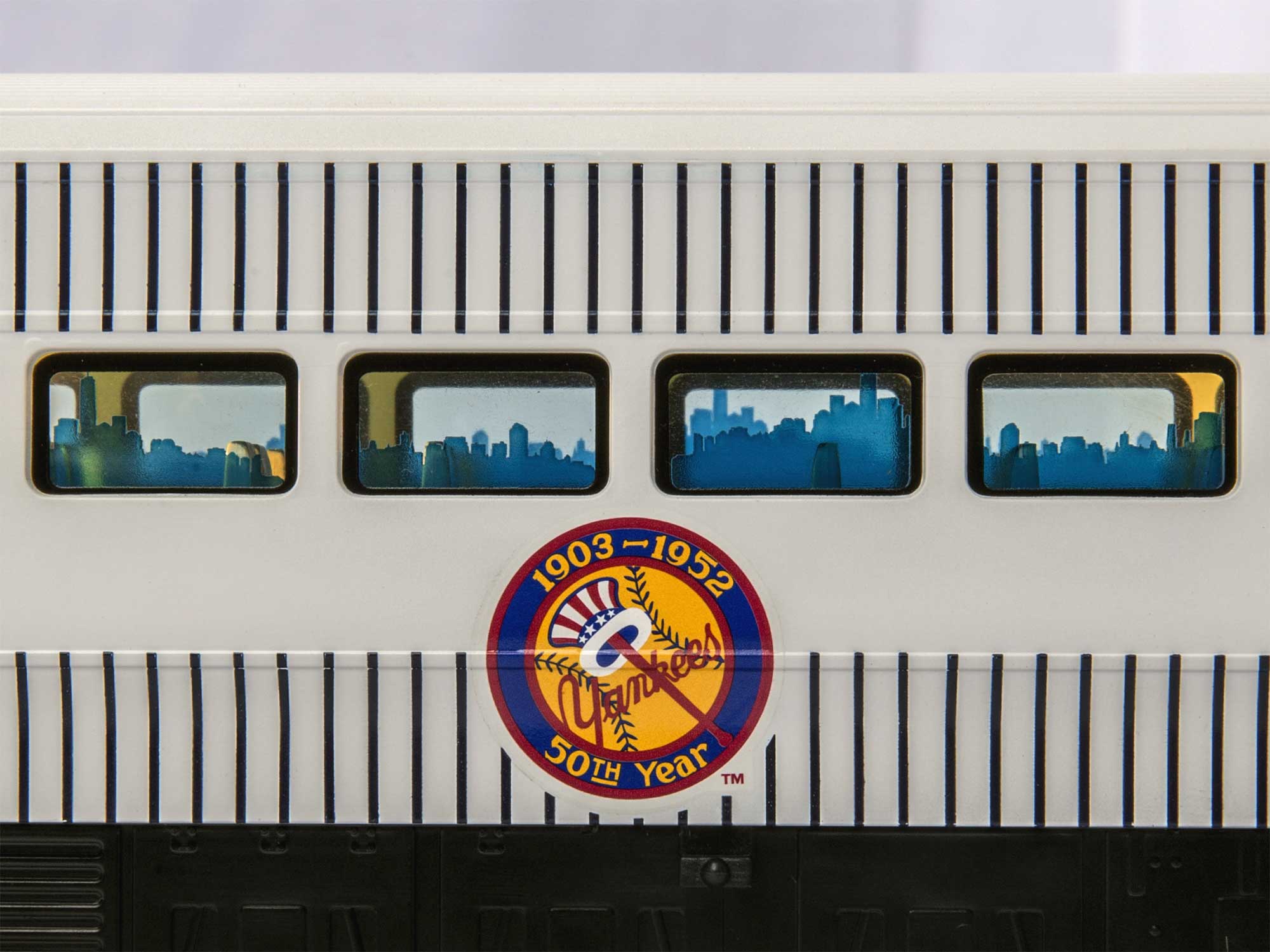 MLB® New York Yankees™ LionChief™ Subway Train Set